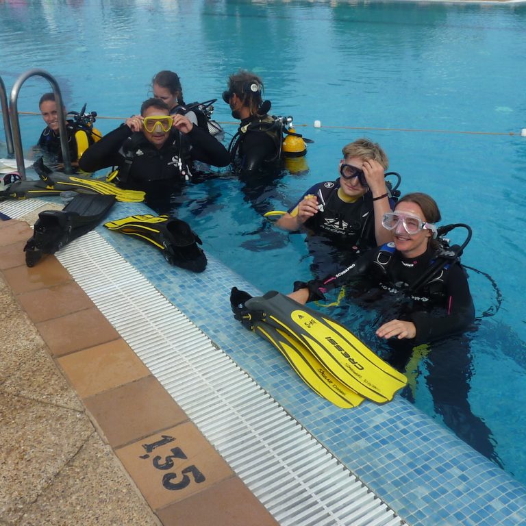 Step 1 | PADI Discover Scuba Diving DSD | Try-Dive | Diving Menorca